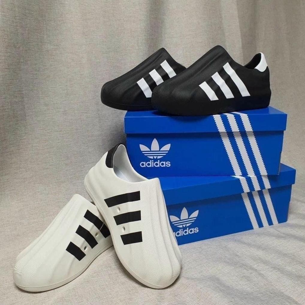 Adidas adifom superstar Core Black White Sneakers With 3 Stripes Pattern In Black And White full ...