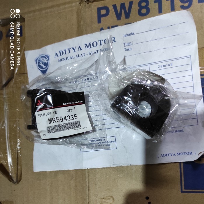 Original MITSUBISHI grandis front stabilizer stabilizer bushing/rubber ...