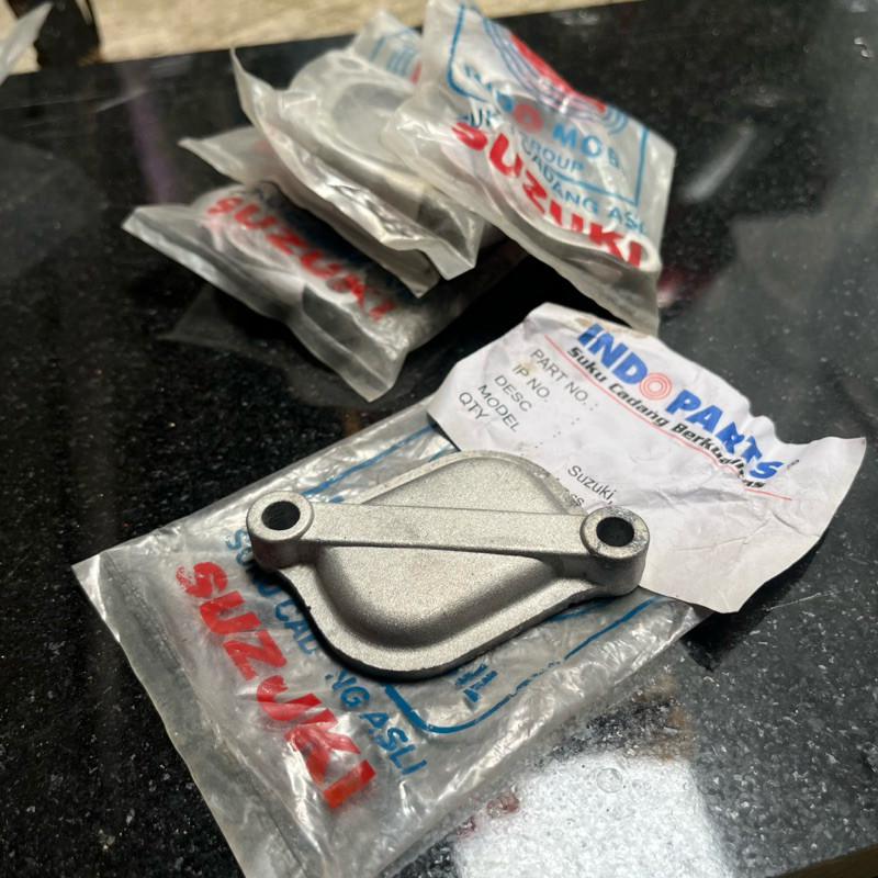 Suzuki smash shogun 110 shogun fd 125 all shogun and smash valve cover ...