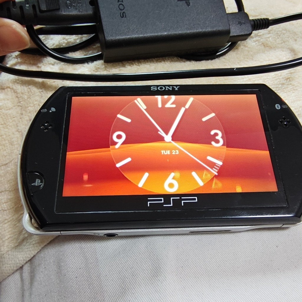 Sony pspgo Classic Portable Handheld SONY Original pspgo Top Version Copy 128G+16G High ...
