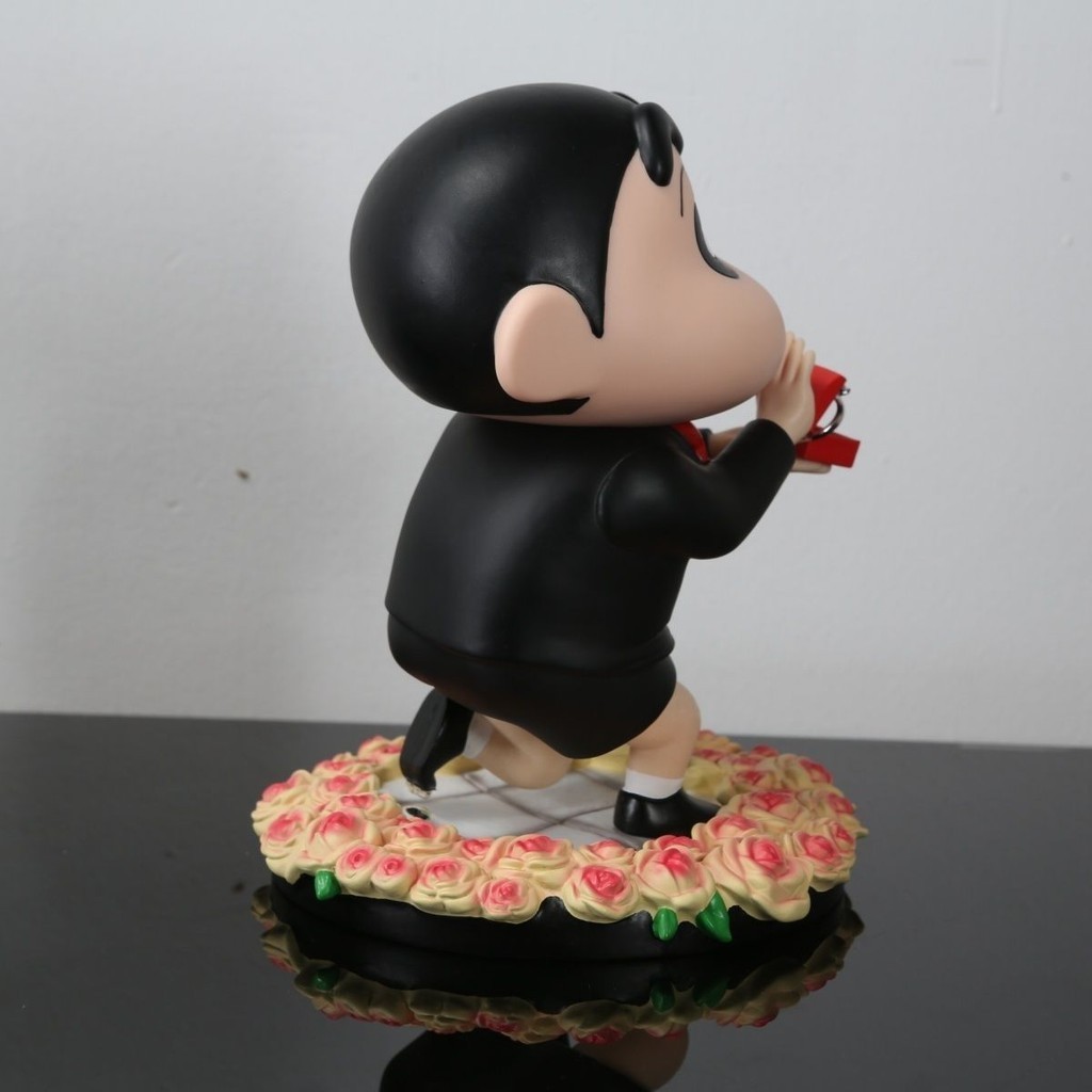 Cartoon Cartoon Street Wear Crayon Shin-Chan Ornaments 20cm Proposal ...