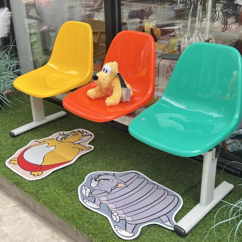 Plastic Row Chair Art Gallery Commercial Exhibition Seat Clothing Store ...