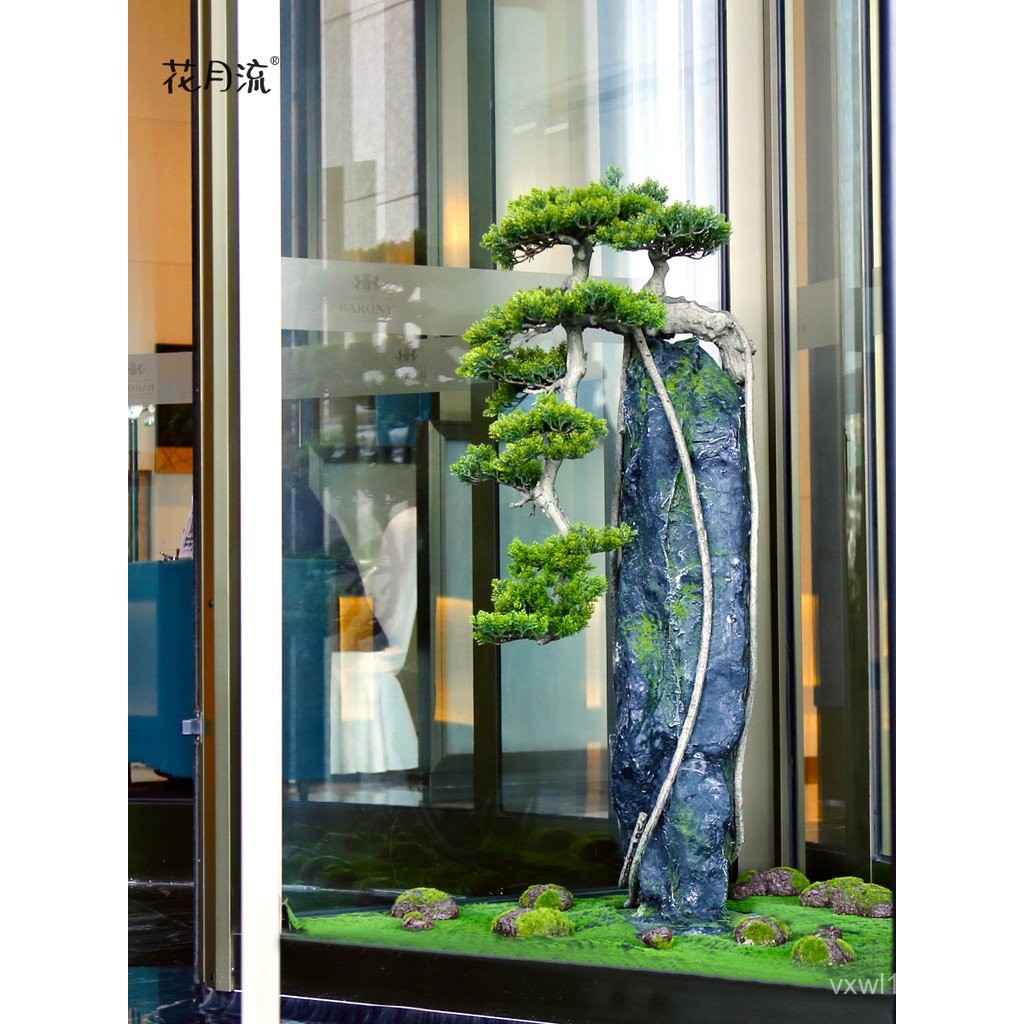 Pintu berputar simulasi hotel menyambut pelanggan, pusat membeli-belah ...