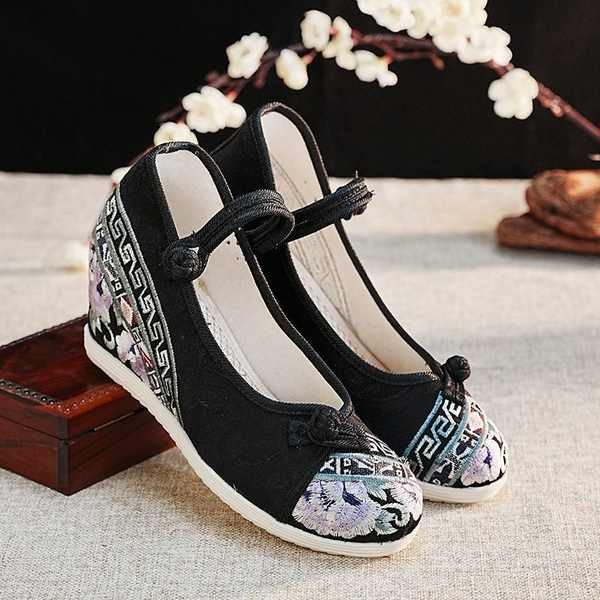 kasut raya machino heels Kasut kain lama Beijing yang baru, tumit baji ...