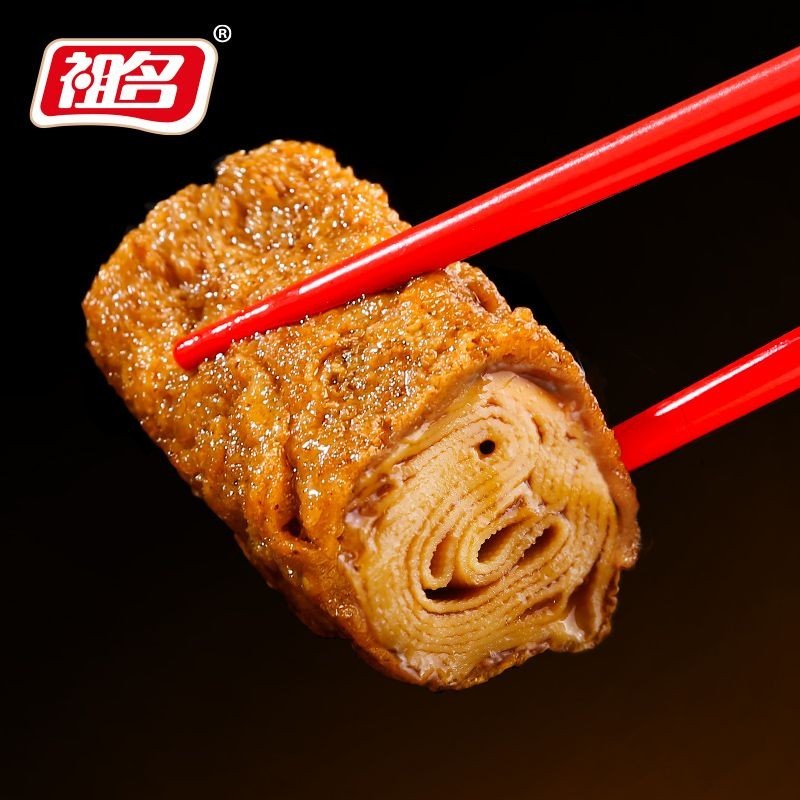 祖名香逗卷网红辣条零食小吃女生健康食品休闲即食豆腐干吃的豆皮Zu Ming Xiang Dou Roll, a popular online ...