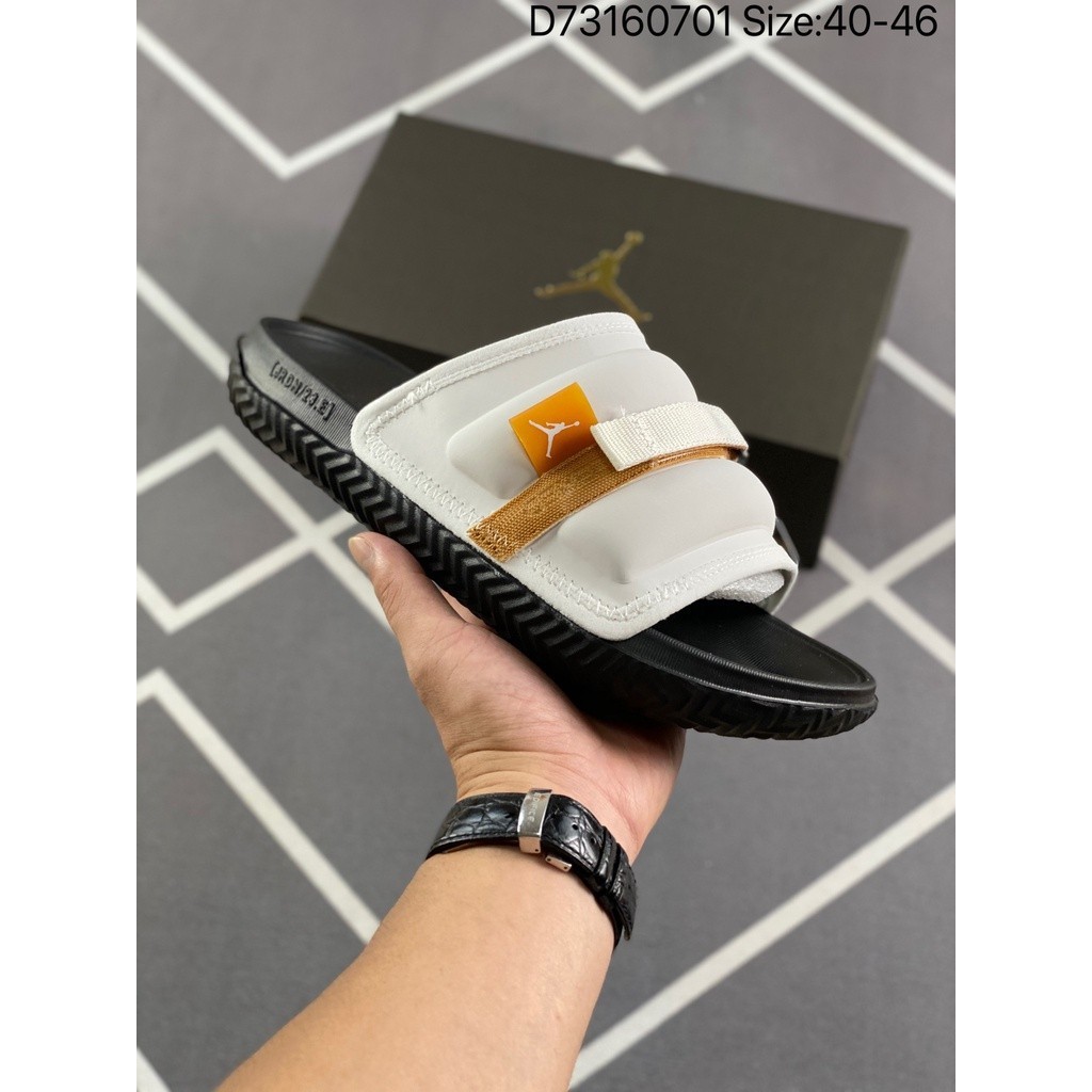 Air Jordan Super Play for men's sandals flip flops Slides black/white ...