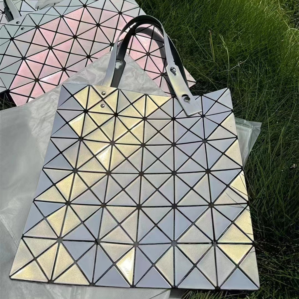 Lssey Miyake Japanese Style Life Original Factory Issey Miyake Female ...