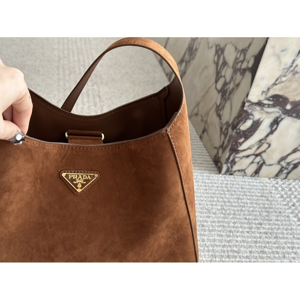 Ready Straw Size: 34 24cm Prada Classic Shopping Bag Big Enough Square ...