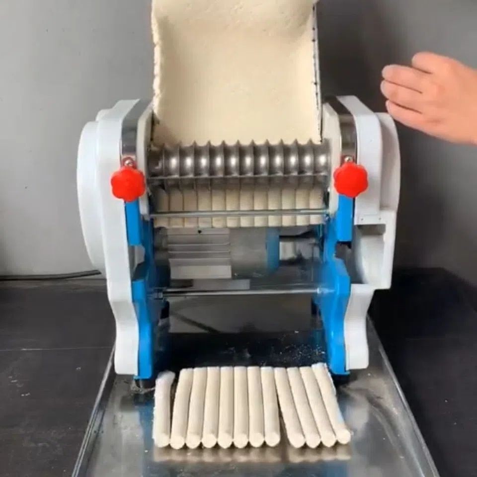 Noodle machine automatic cutting and pulling noodles small flat noodle ...