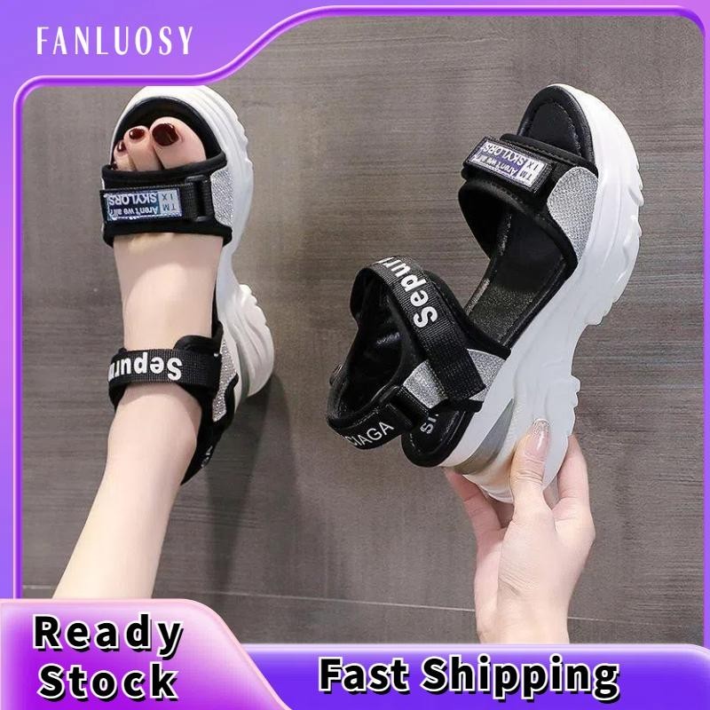 Soft football sandals for women's outfits in summer 2024 | Shopee Malaysia