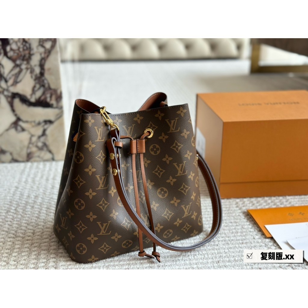 L- New Noe Bucket Tote Women's Crossbody Bag（with Box） | Shopee Malaysia