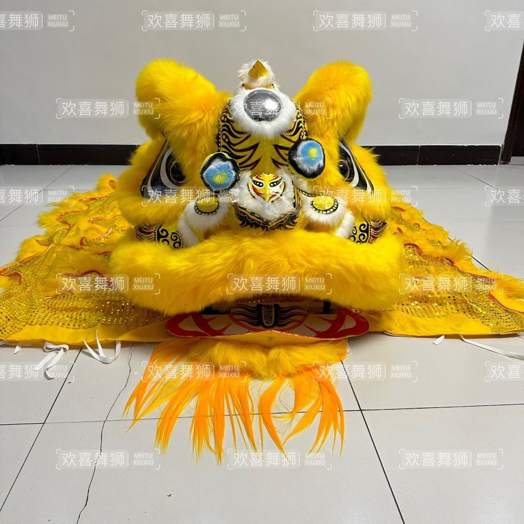 Happy Lion Dance Adult Lion Dance Show Lion Head Lion Dance Full Set ...