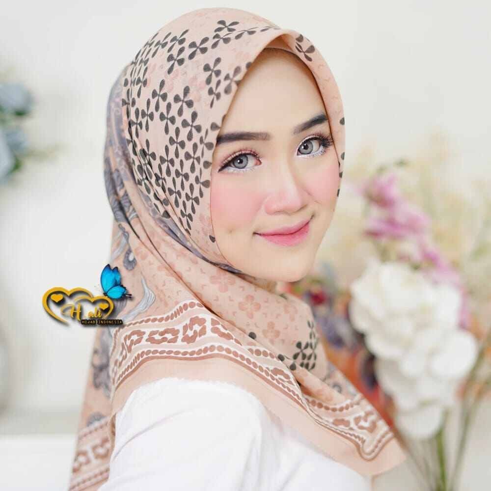 The Latest PREMIUM Rectangular HIJAB HIJAB With The Latest PREMIUM ...