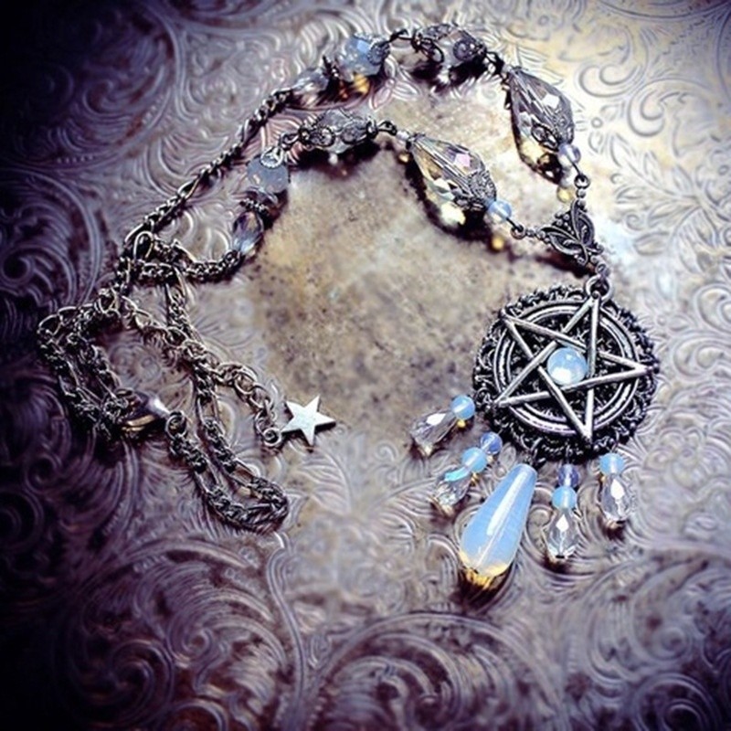 Ready Stock New Style Gothic Mystery Pattern Pentagram Head Chain ...