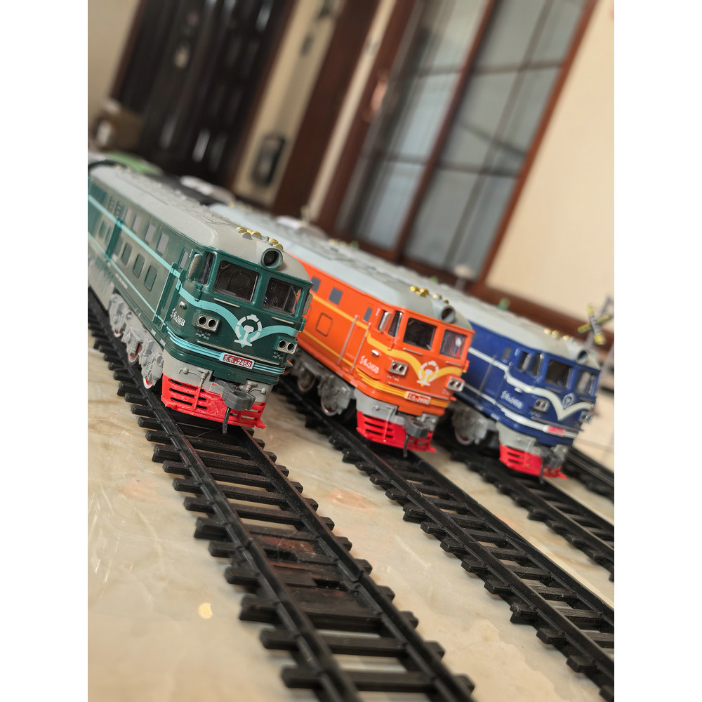 Simulasi Model Kereta Api Elektrik Set Trek Mainan Kulit Hijau Retro ...