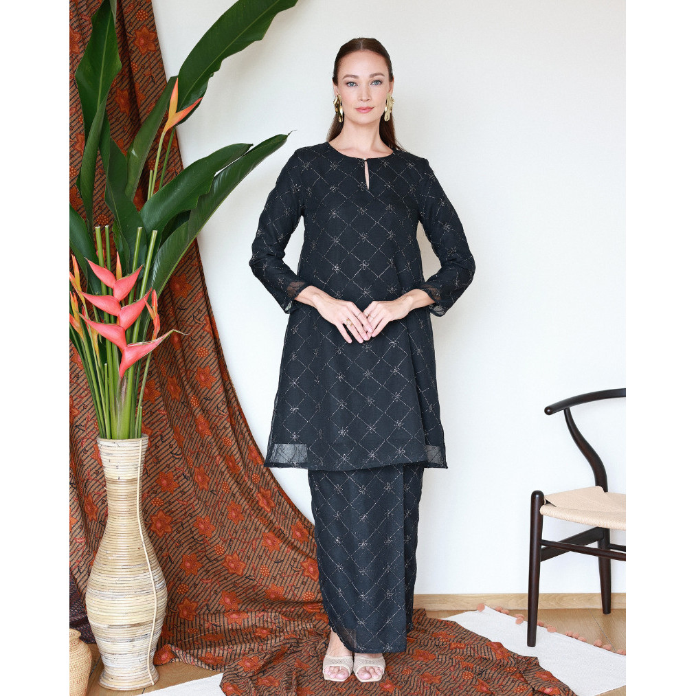 Kurung Riau Klasik Linen Black | Shopee Malaysia