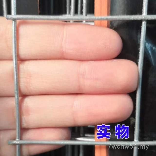 Grid Iron Mesh Barbed Wire Mesh Guardrail Chicken Raising Steel Wire ...