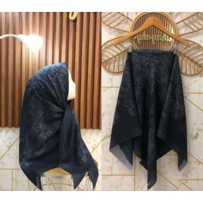 HITAM Rectangular Hijab Voal Sublime Motif Code 07 Black Latest Hijab ...