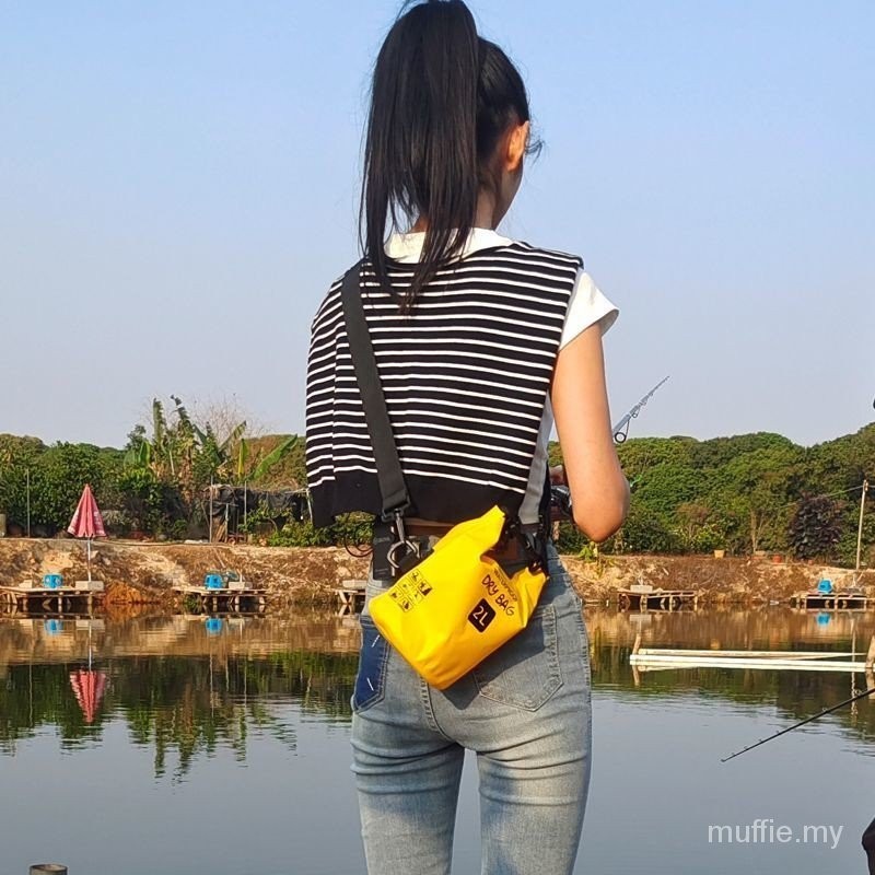 Drifting Waterproof Bag Seaside Messenger Bag Portable Bucket Bag ...