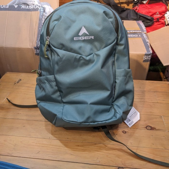 Eiger1989 Children's Backpack SERIES ARCH 18 JUNIOR SERIES - GREEN ...