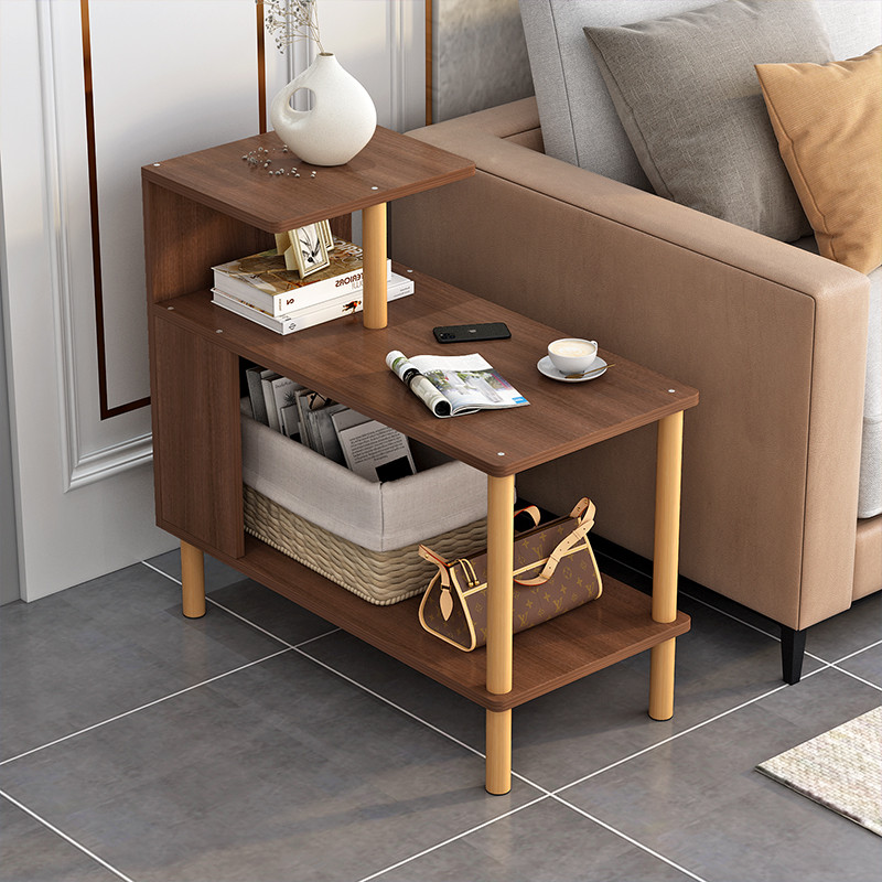 Meja sisi Meja kopi kecil moden dan sederhana Ruang tamu sederhana ...