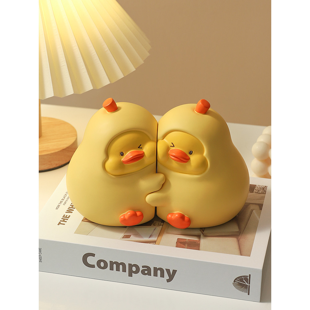 Comel Tidak Pernah Berpisah Memeluk Itik Hiasan Hujung Buku Hiasan Meja ...