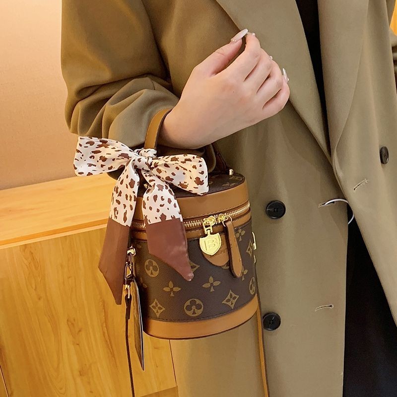 Round Bucket Bag Women's 2024 Retro Presbyopia Cylindrical F Round ...