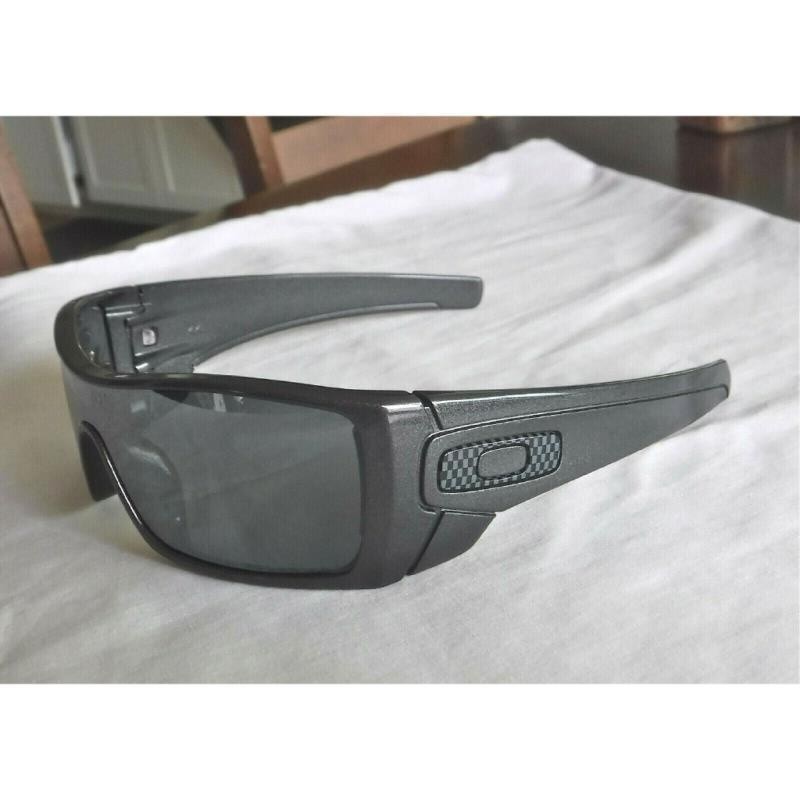 New Oakley Batwolf Sunglasses Granite Frames / Polarized Black Iridium ...