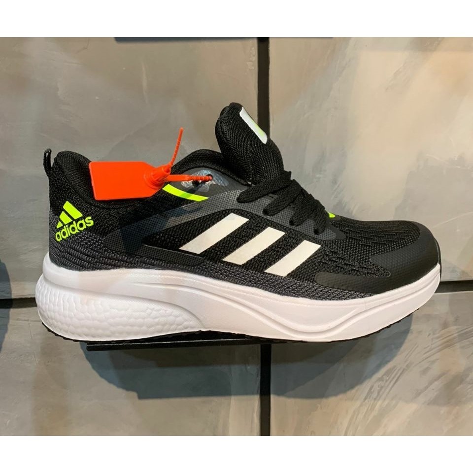 (KICK) Ads - Ads Zoom Black White (BW) | Shopee Malaysia
