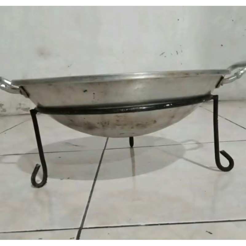 Frying pan stand ngrendeng pan/ | Shopee Malaysia