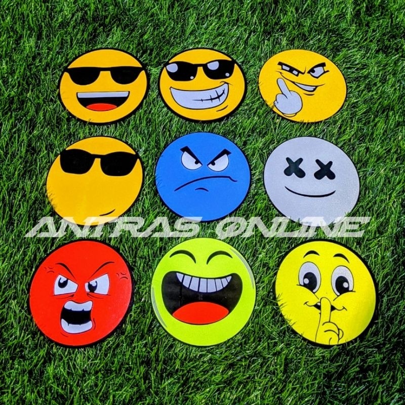 Emoji Emot Acrylic Mica Car Window Wiper Diameter 10 cm - Car Window ...