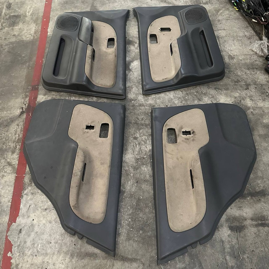 DAIHATSU GINO L700 PNP KELISA DOOR TRIM KOSONG ORIGINAL USED FROM JAPAN ...