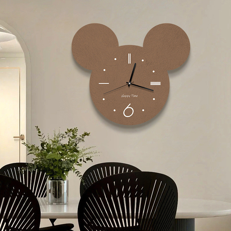 Creative Silent Light Luxury Wall-Mounted Clock Living Room Atmospheric ...
