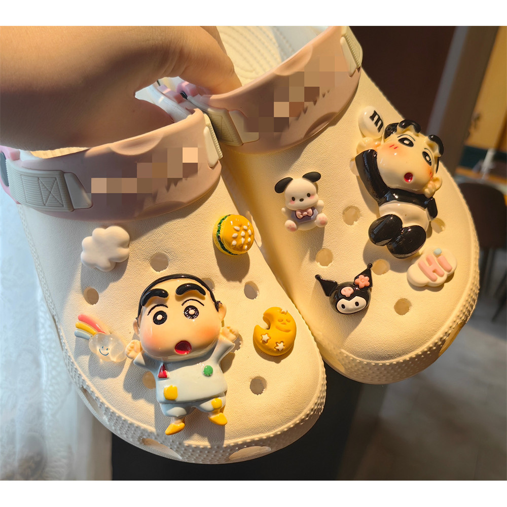 Cartoon Anime croc jibits Set Crayon Shin Chan Flower Shoe Charm Candy ...