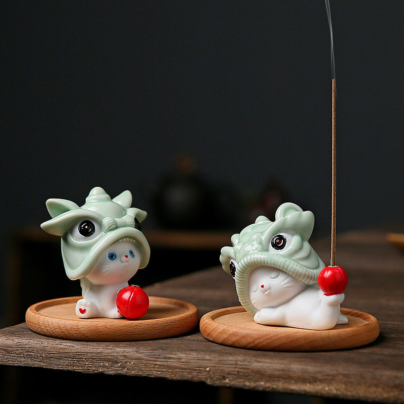 Tarian singa, haiwan kecil, kucing bertuah, tembikar dalaman rumah ...