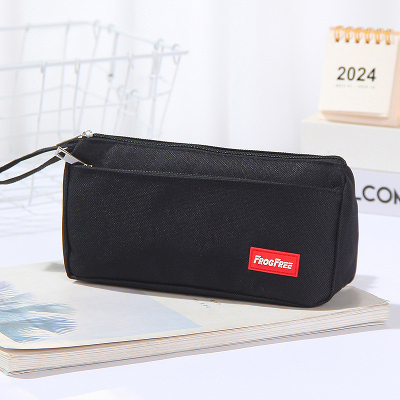 Beg pen ringkas dengan label, logo bercetak khas, beg alat tulis ...