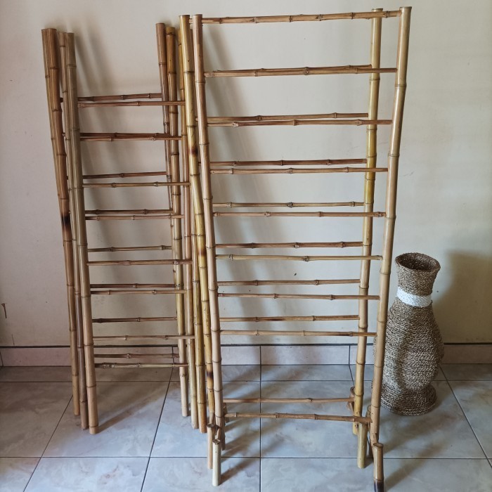 Bamboo ladder / towel ladder rack / hijab mukena prayer mat hanger ...