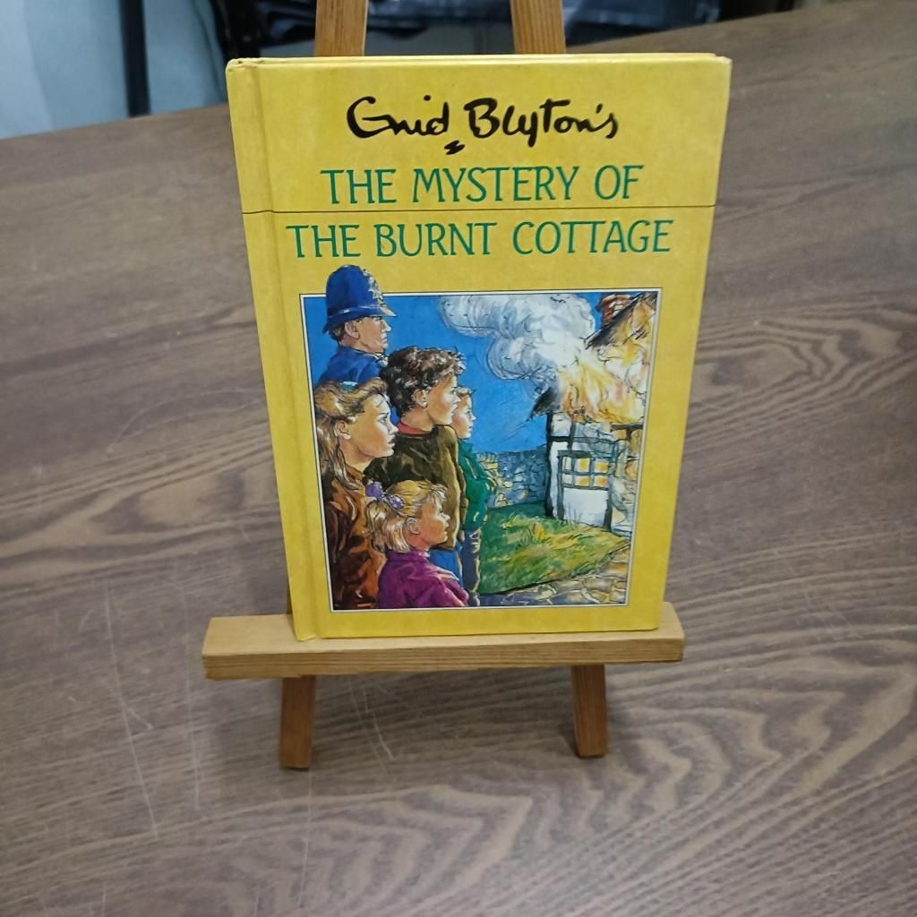 The Mystery of the Burnt Cottage Enid Blyton | Shopee Malaysia