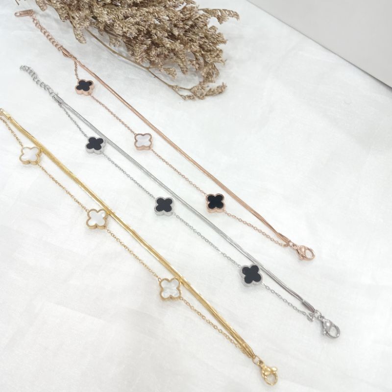 HITAM PUTIH Scs - titanium Chain Bracelet fashion clover 2 Layer ...