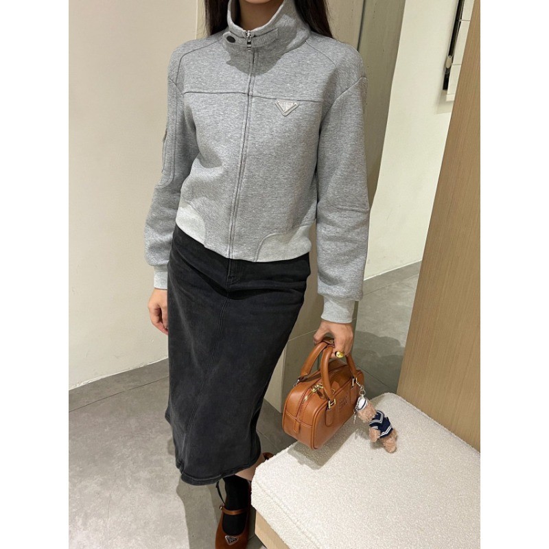 24SS New Classic Triangle Label Small Jacket | Shopee Malaysia
