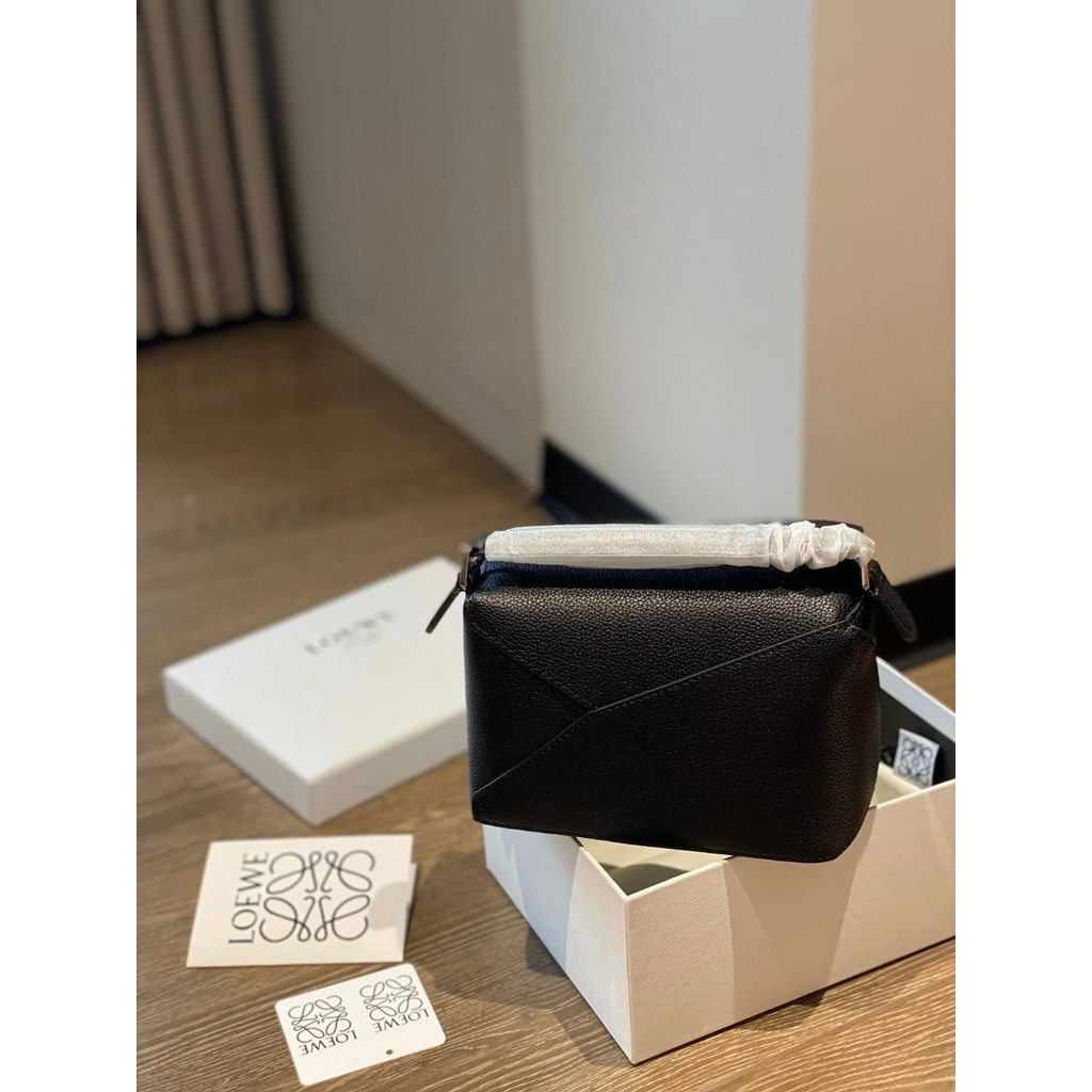 Loewe Loewe New Style Loewe puzzle First Layer Cowhide Portable One ...
