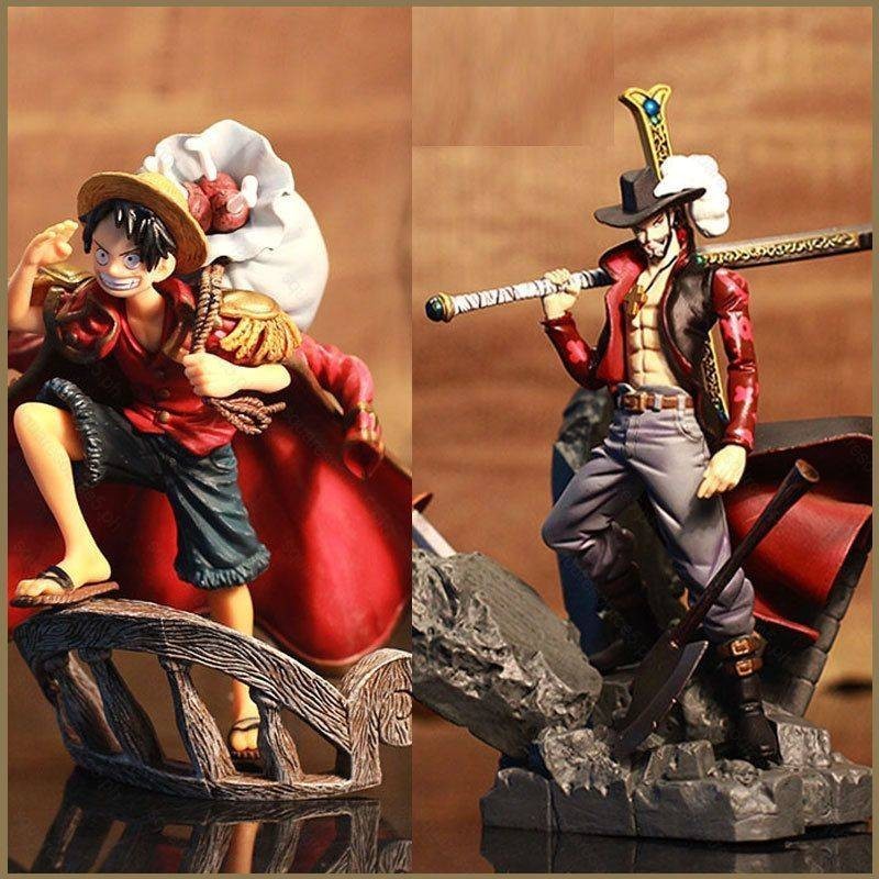 LG ONE PIECE Action Figure Monkey D Luffy Dracule Mihawk With weapons ...