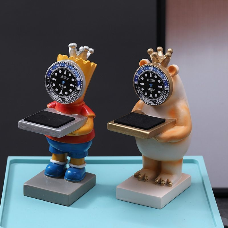 Clock Stand Creative Astronaut Space Explorer iWatch Smart Watch Stand ...