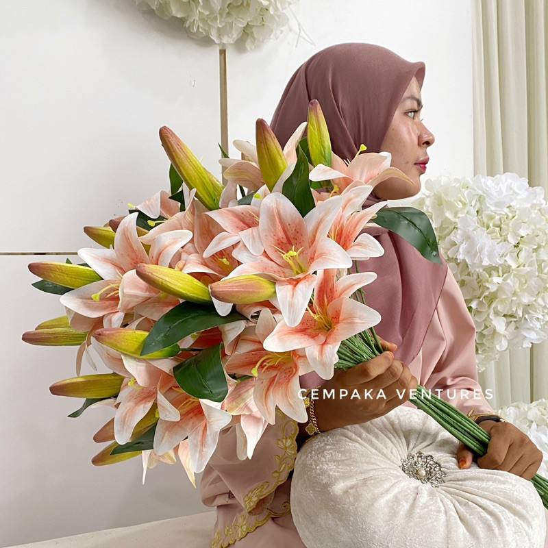 3 Head Lily Artificial Flower Home Decoration Bunga Tangan Hiasan Ruang ...
