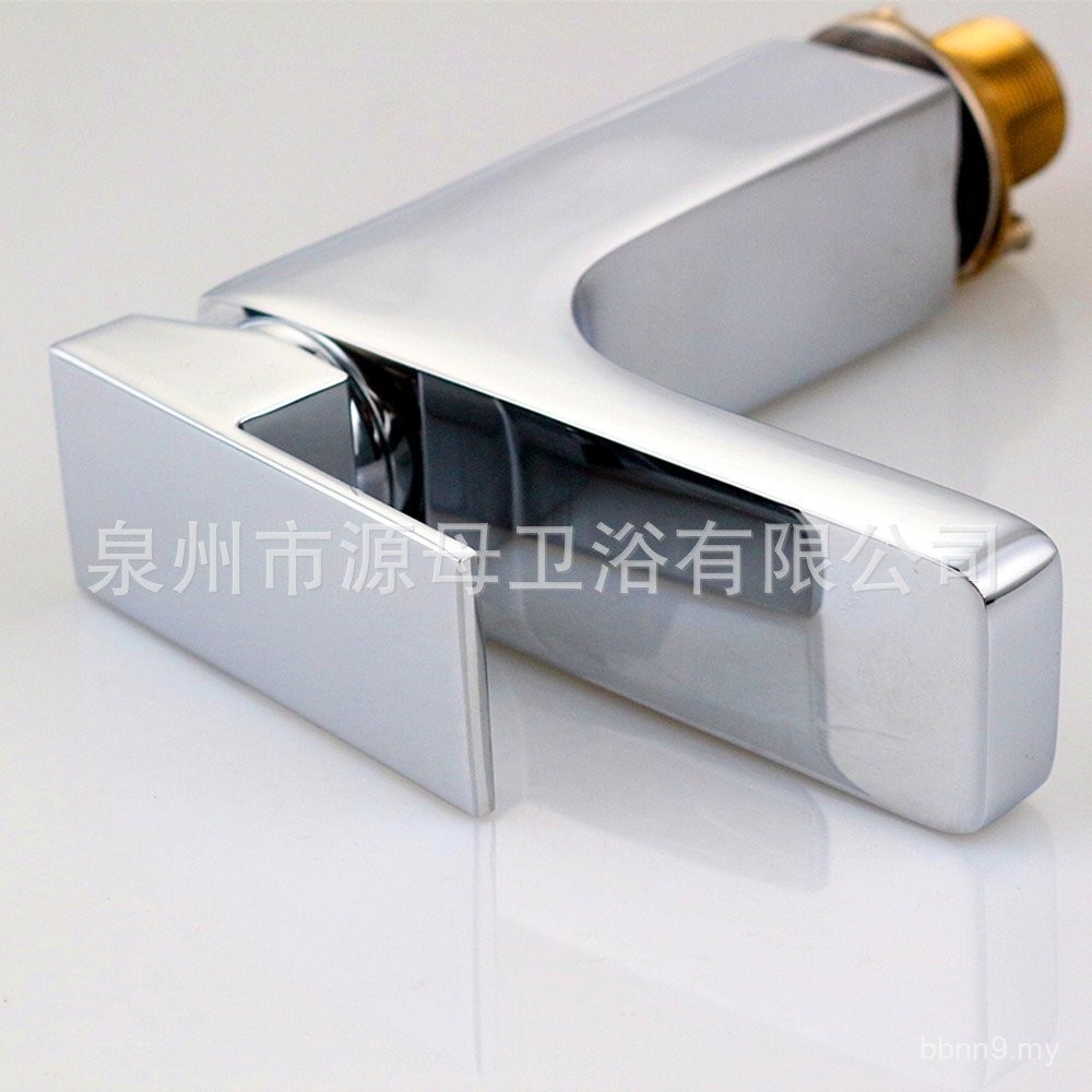 Air panas dan sejuk besen mencuci tangan paip air tembaga subjek bilik ...