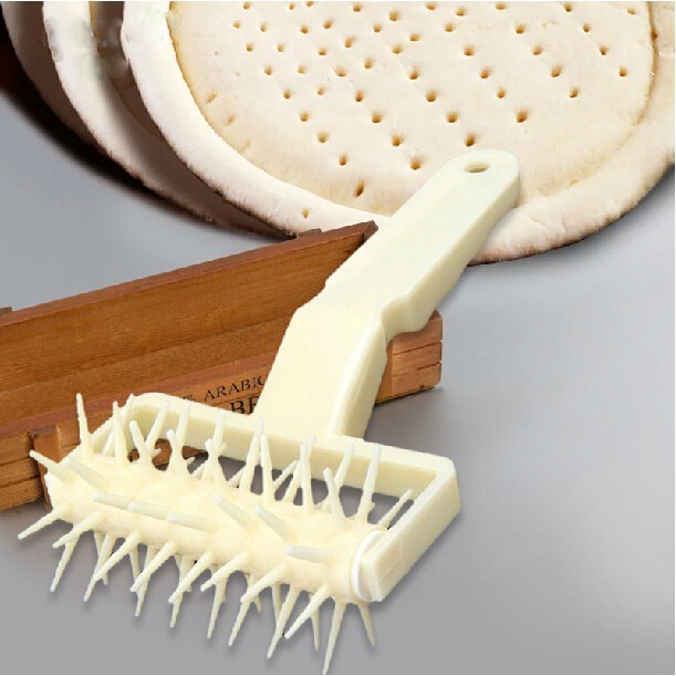 Pizza Pie Pastry Dough Roller Docker Spike Roller Pizza Needle 披萨滚针 ...