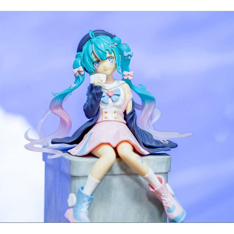 V3hr Beautiful Girl XO Hat Hatsune Car Chassis Boxed Figure | Shopee ...