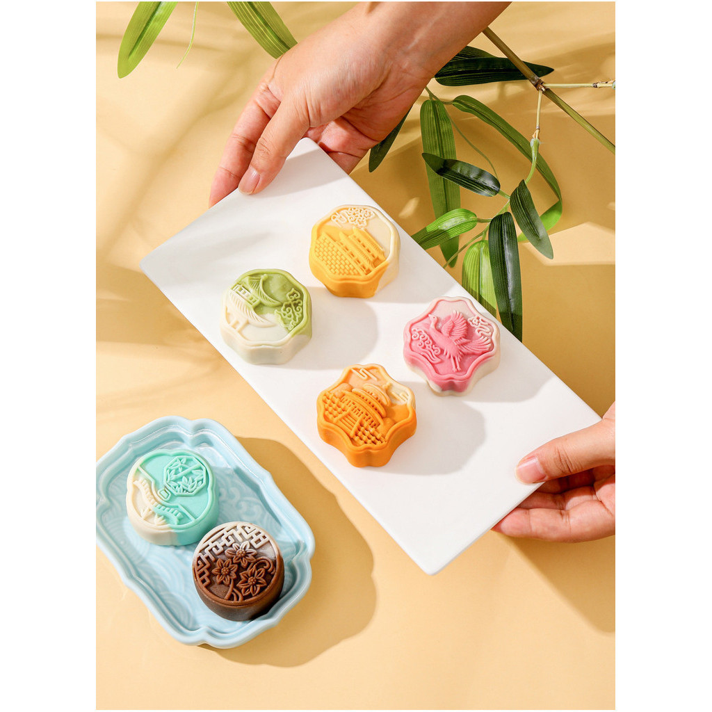 双色月饼奶黄流心 60g Mooncake Twin Colour Lava Custard 60g | Shopee Malaysia