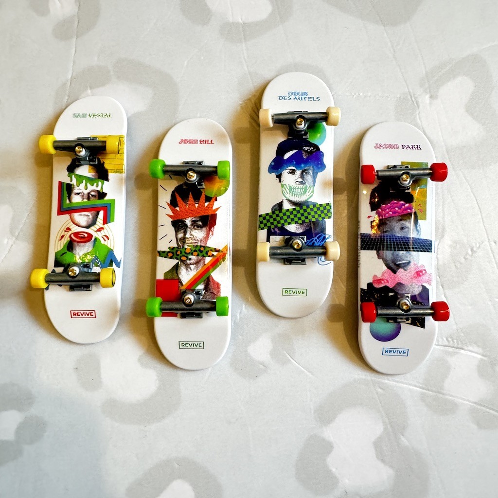 TECH DECK - Revive Retro 29mm Plastic Fingerboard | Shopee Malaysia