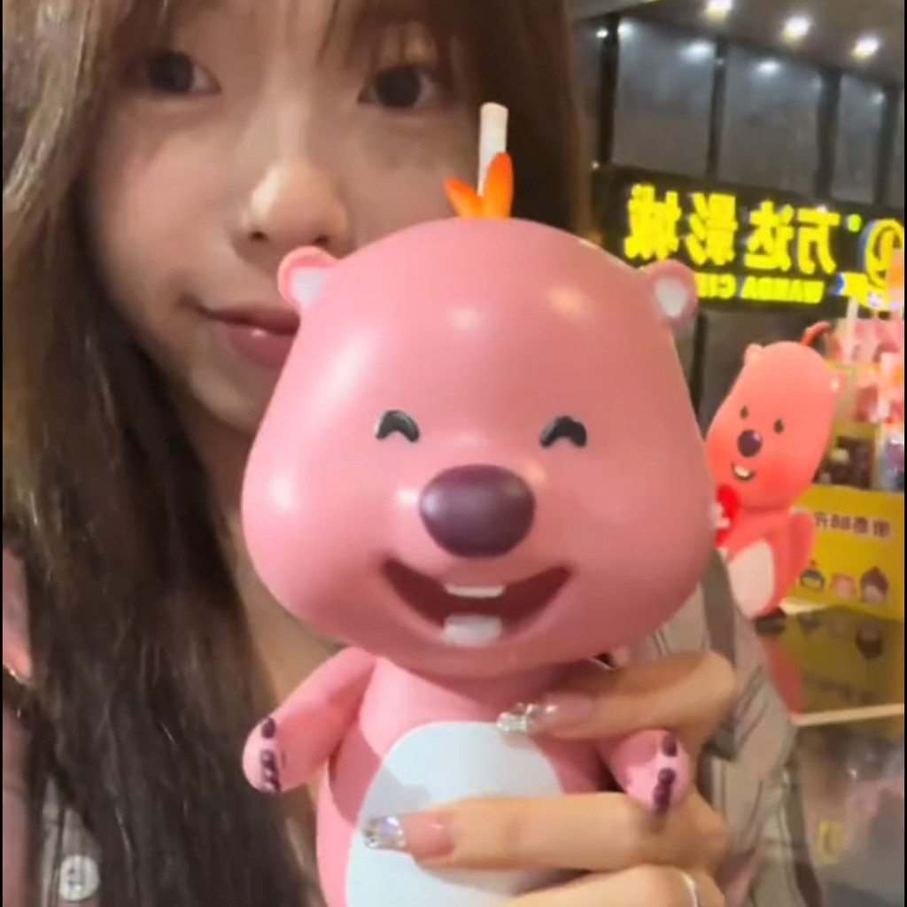 Gelas Beaver hadiah Cup warna merah jambu loopy | Shopee Malaysia